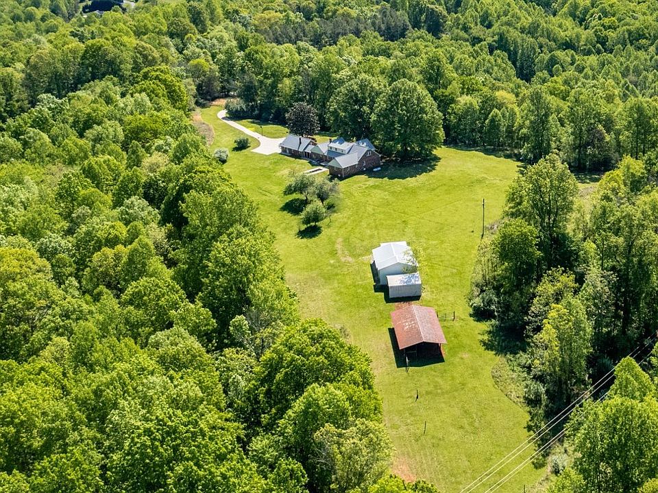 3250 White Rd, Forest, VA 24551 | Zillow