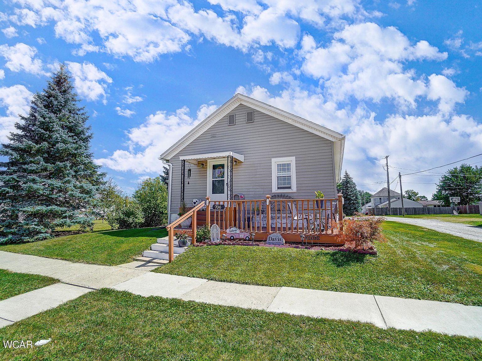 706 Buchanan St, Wapakoneta, OH 45895 | MLS #302016 | Zillow