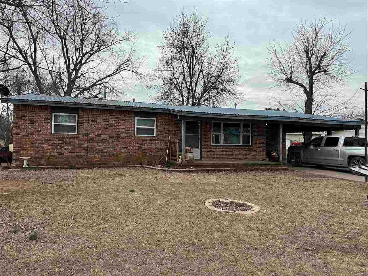 706 & 716 E Wallace Ave, Apache, OK 73006 | MLS #165447 | Zillow