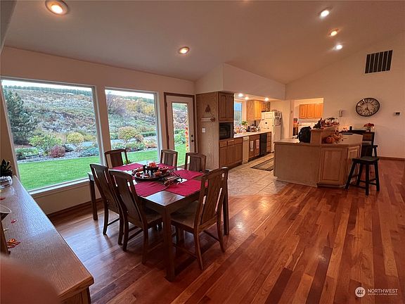 137 Crane Orchard Road, Brewster, WA 98812 | MLS #2188338 | Zillow