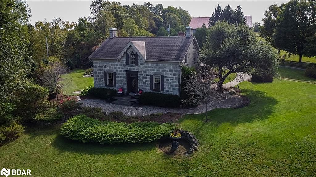 8268 Canyon Rd, Milton, ON L0P 1B0 | MLS #40691343 | Zillow