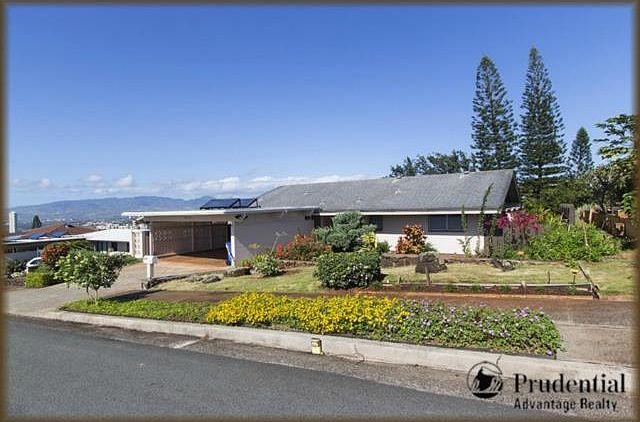 98-1124 Kaamilo St, Aiea, HI 96701 | Zillow