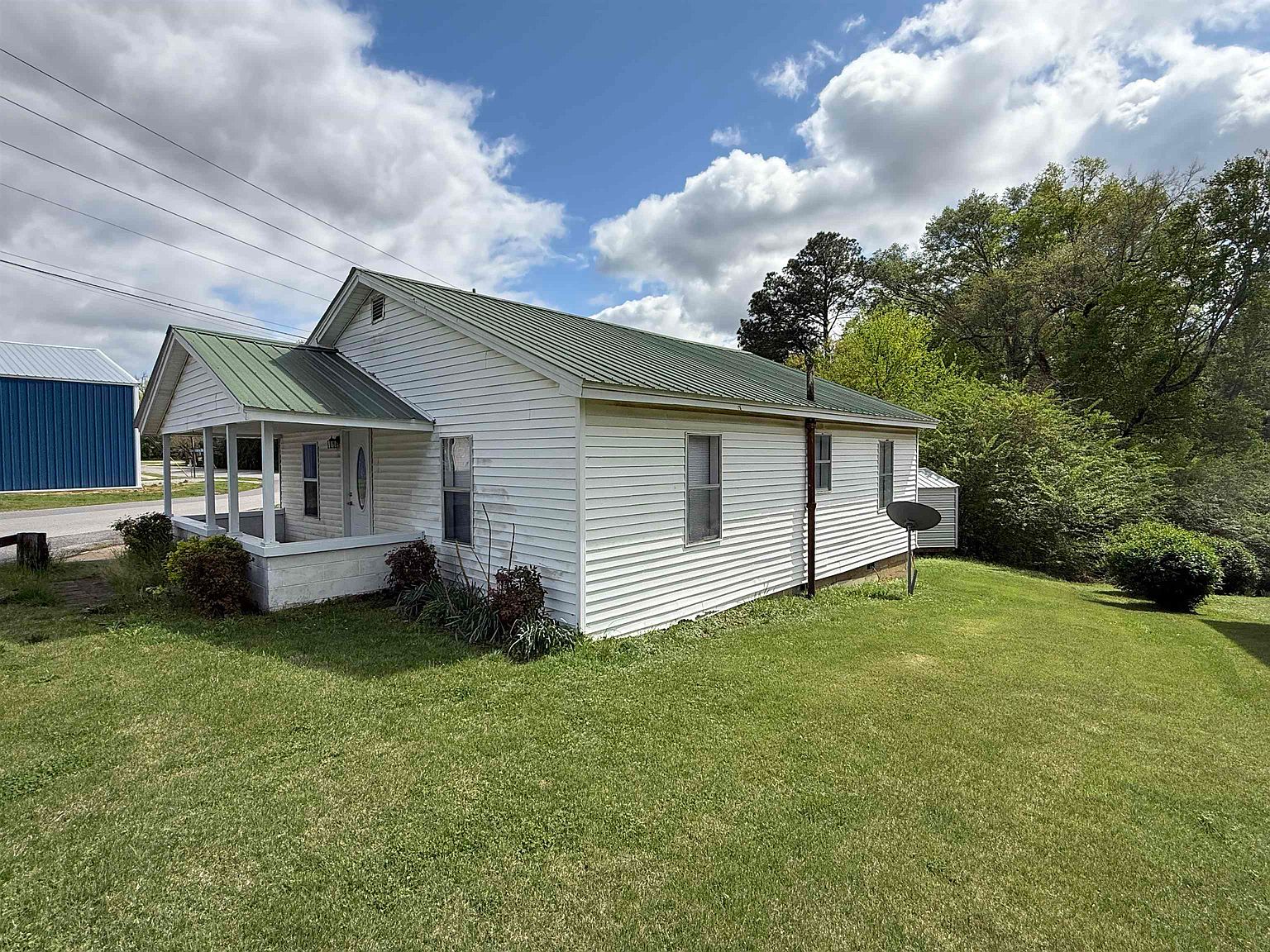 202 7th Ave SW, Red Bay, AL 35582 | Zillow