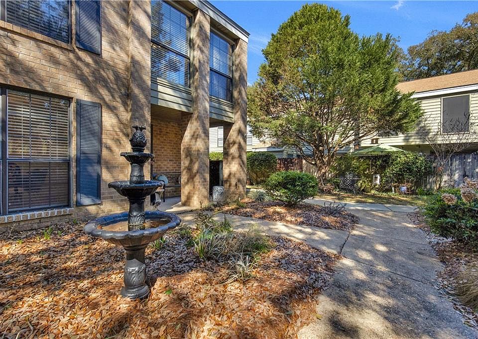 Stoneridge Condominiums - 2901 Grant St Mobile AL | Zillow