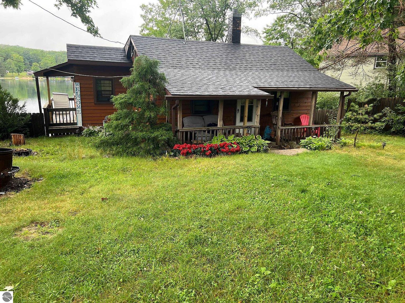 401 Park St, Harrison, MI 48625 | Zillow