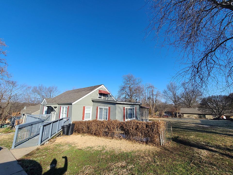 3620 Delavan Ave, Kansas City, KS 66104 | Zillow
