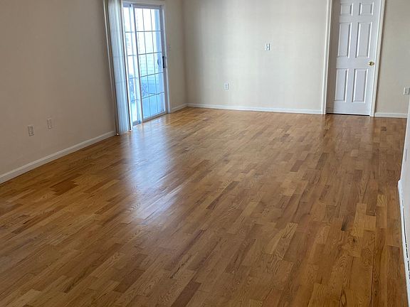 100 Lawrence St UNIT 13, Haverhill, MA 01830 | Zillow