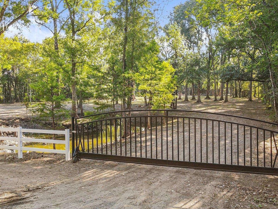 9274 Reine Rd #12, Saint Amant, LA 70774 | MLS #2023017302 | Zillow