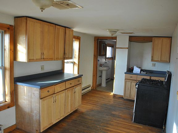 12 Goulet Street, Northumberland, NH 03582 | MLS #4980659 | Zillow