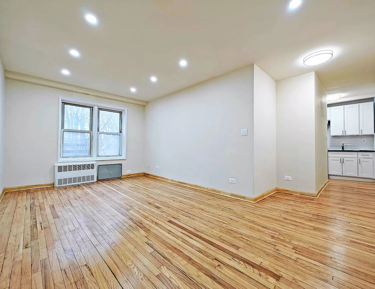 66-92 Selfridge St APT 2E, Forest Hills, NY 11375 | Zillow
