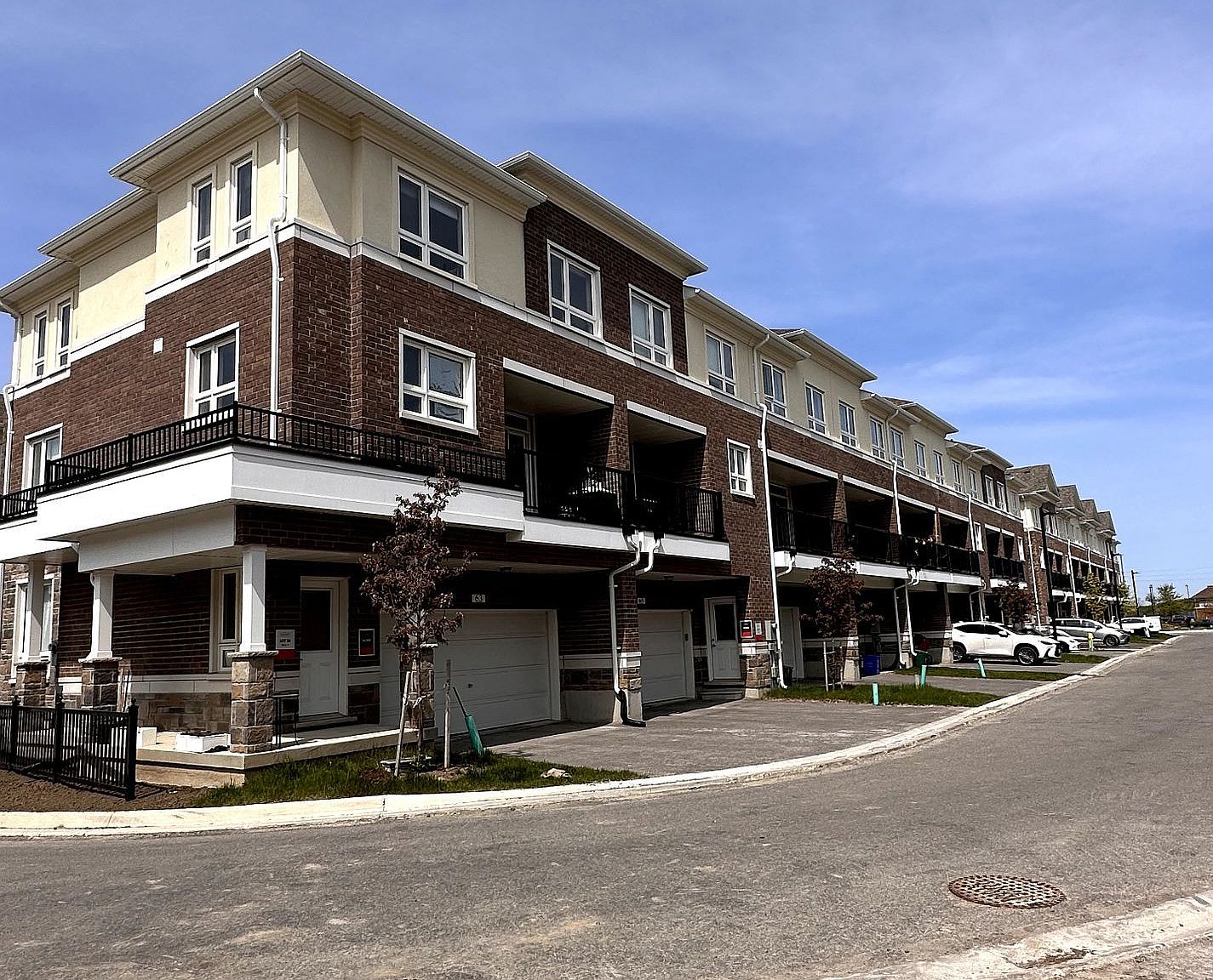 75 Chicago Ln, Markham, ON L6E 0V6 | Zillow