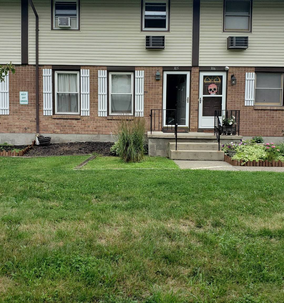 305 Parr Meadow Dr, Newburgh, NY 12550 | Zillow