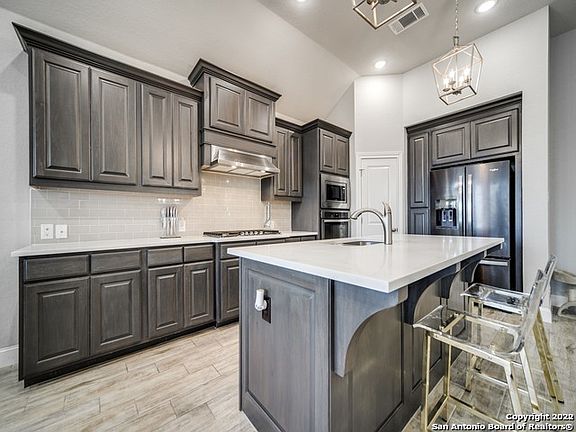 9011 Quail Gate, Fair Oaks Ranch, TX 78015 | MLS #1601822 | Zillow