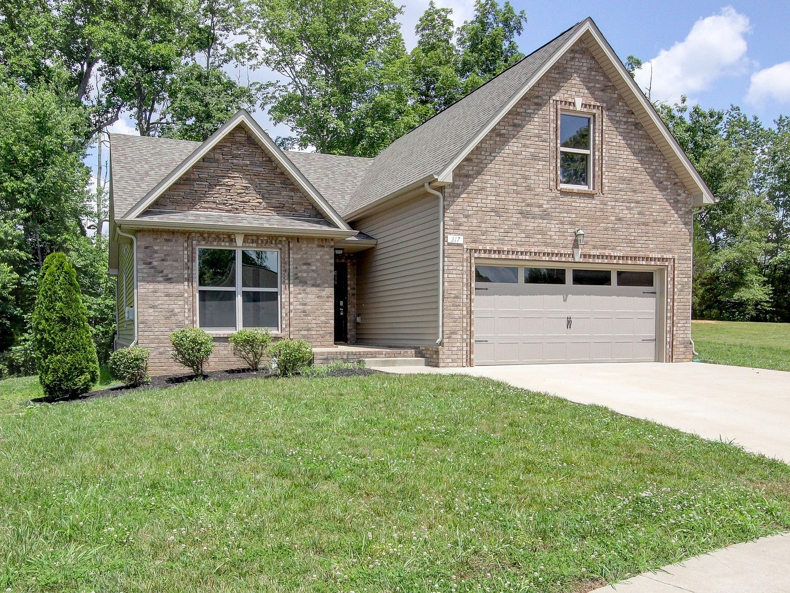 317 Liberty Bell Ln, Clarksville, TN 37040 | Zillow