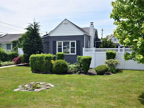 11793 Real Estate - 11793 Homes For Sale | Zillow