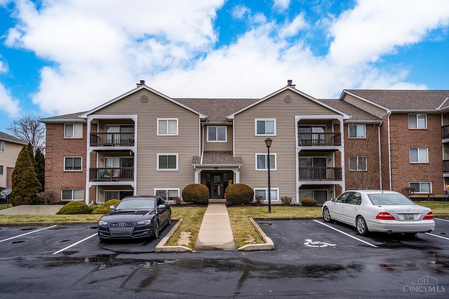 12110 Regency Run Ct APT 7, Cincinnati, OH 45240 | Zillow