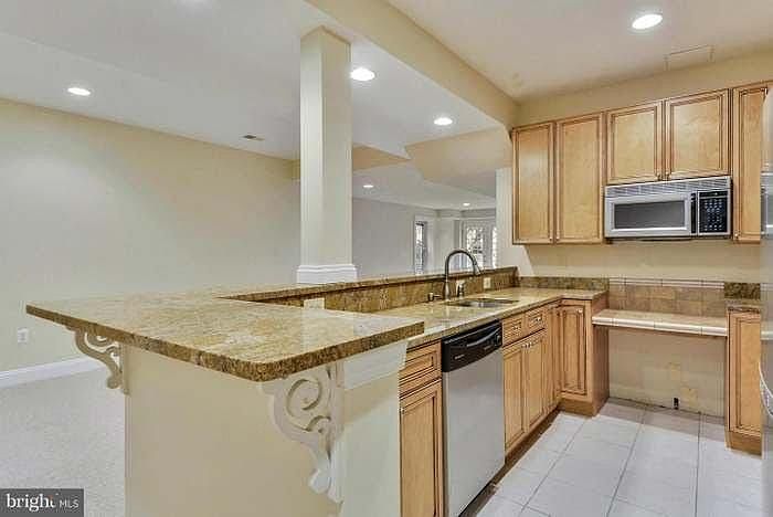 5503 Sideburn Rd, Fairfax, VA 22032 | Zillow