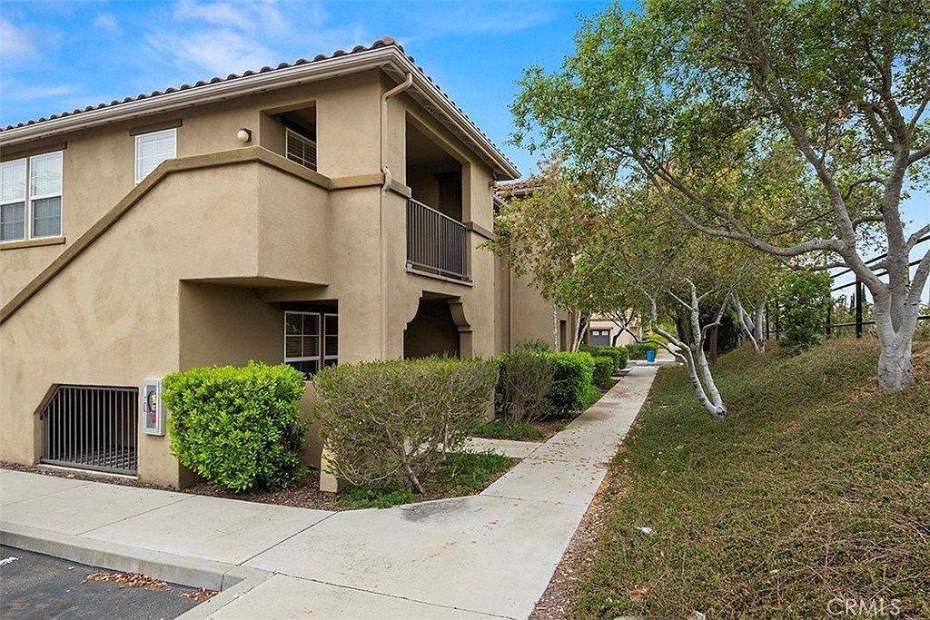 14676 Via Fiesta UNIT 4, San Diego, CA 92127 | Zillow