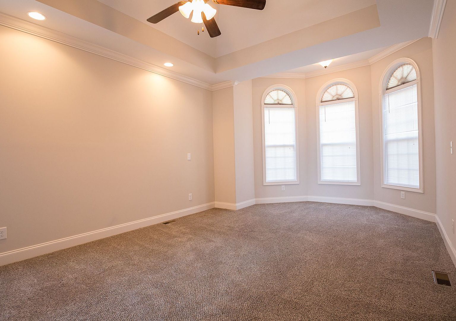 144 Thomas Traylor Ln, Clarksville, TN 37043 | Zillow