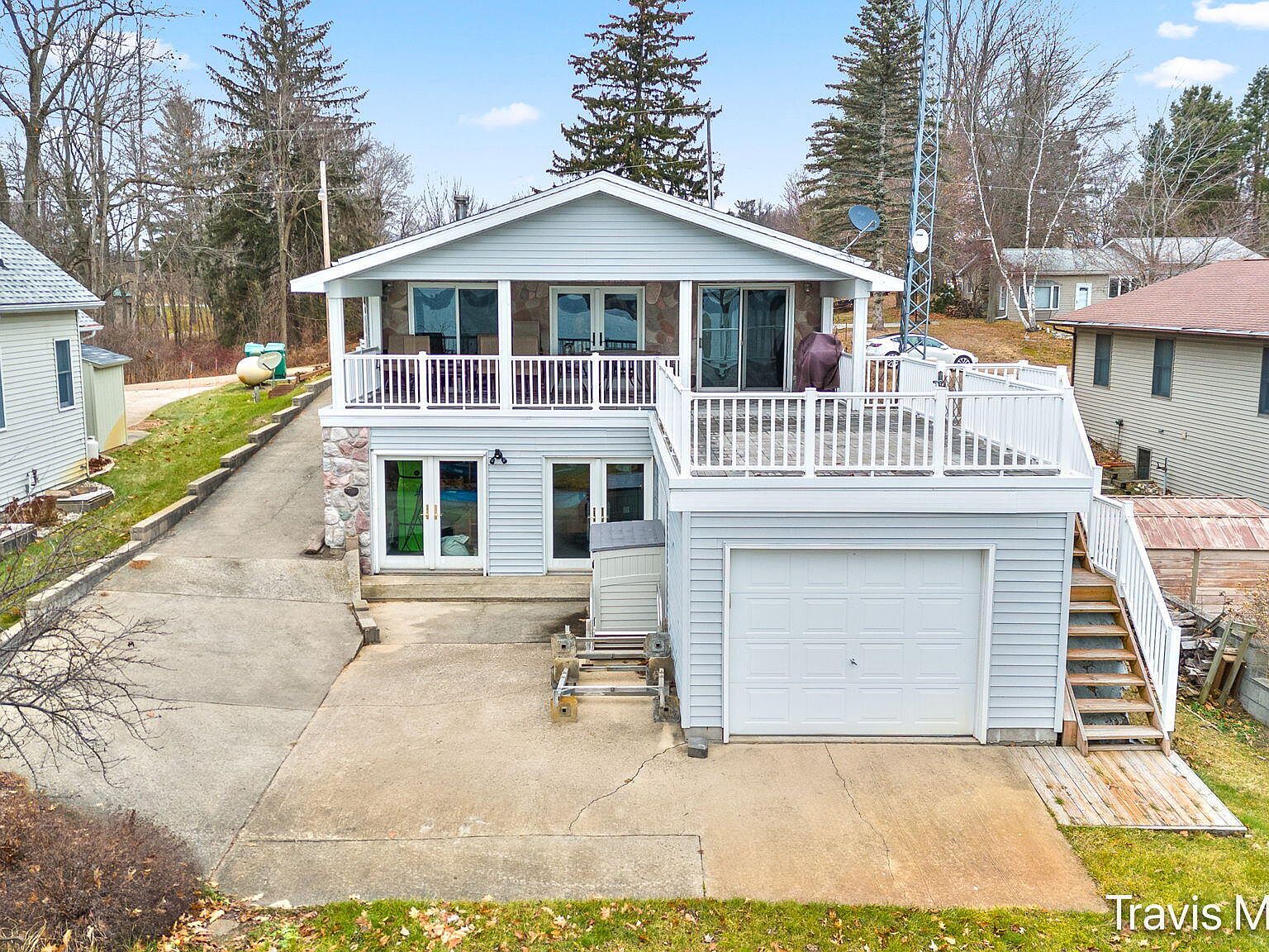 8771 Lakeview Blvd, Rodney, MI 49342 | Zillow