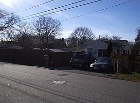 57 James St, Acushnet, MA 02743 | Zillow