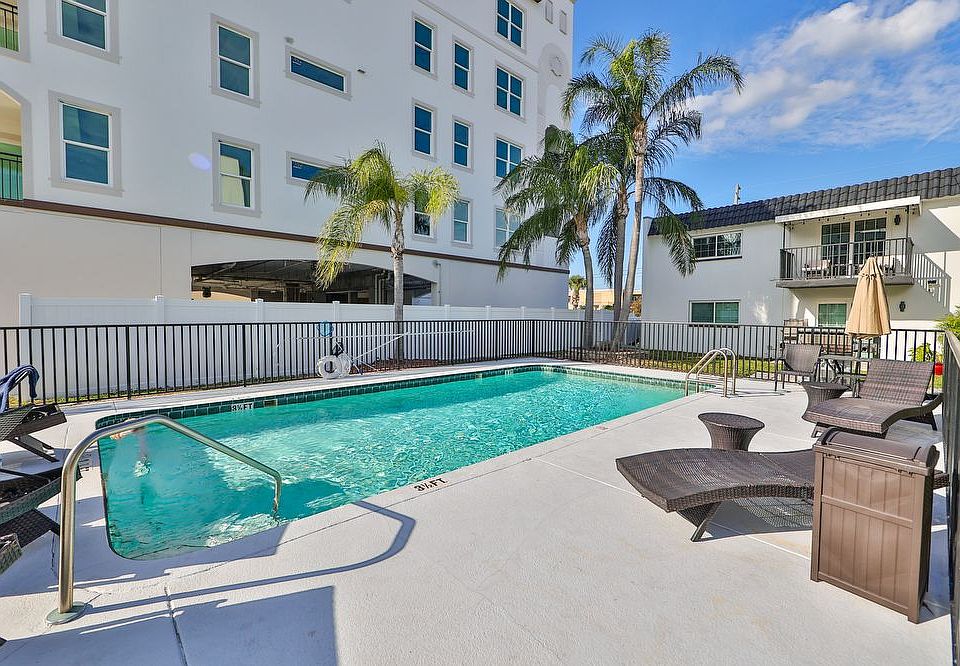 223 Dolphin Point LLC - 223 Dolphin Point Clearwater Beach FL | Zillow