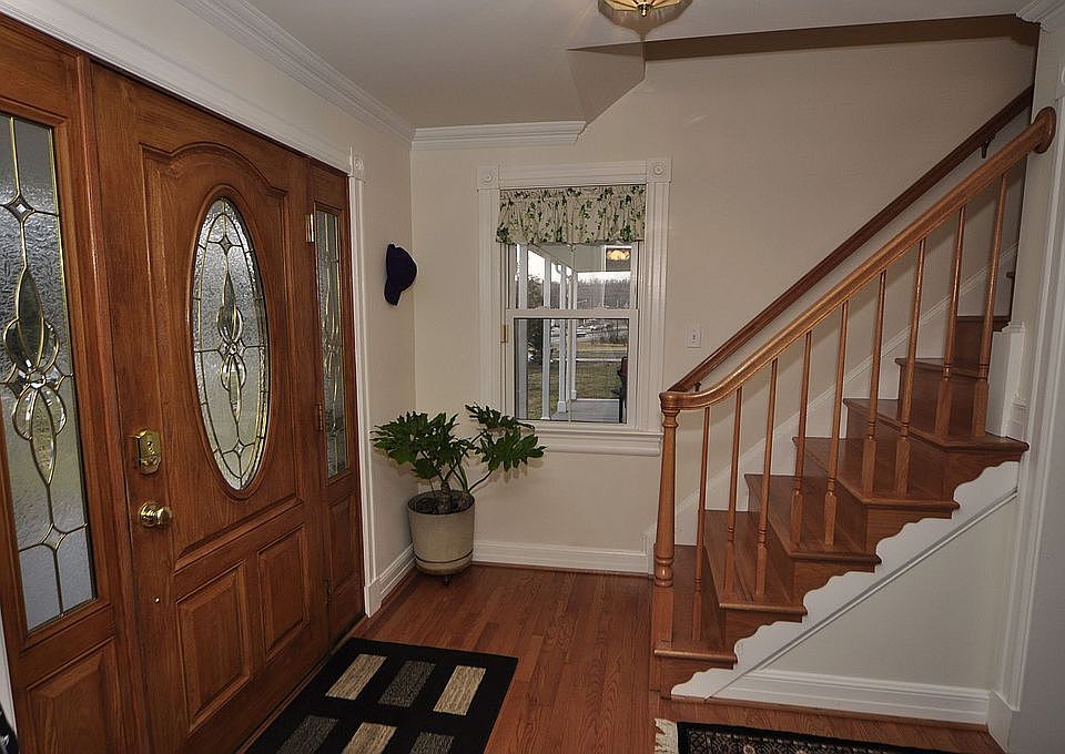 12320 Braddock Rd, Fairfax, VA 22030 | Zillow