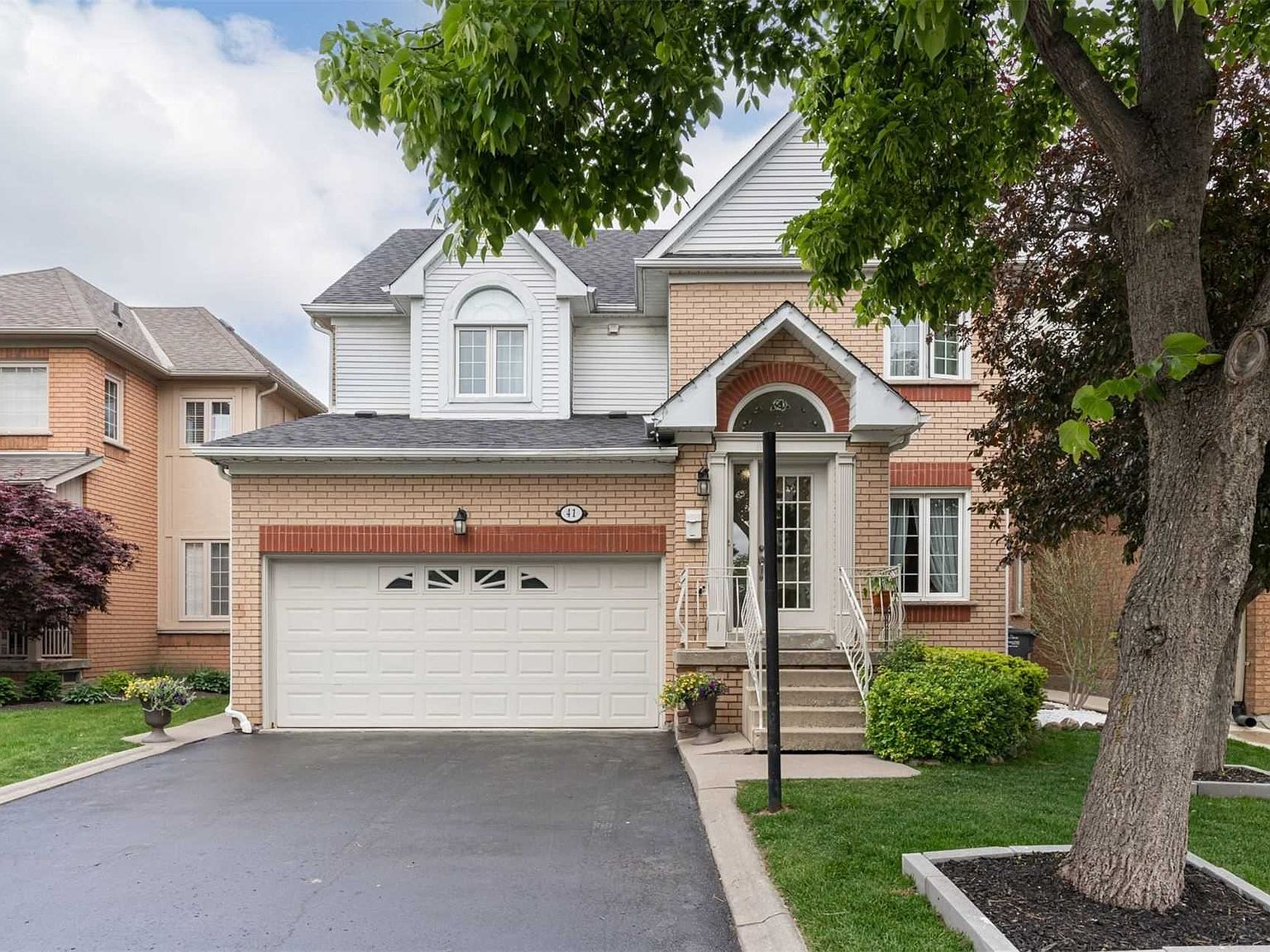 41 Rainforest Dr, Brampton, ON L6R 1B1 | Zillow