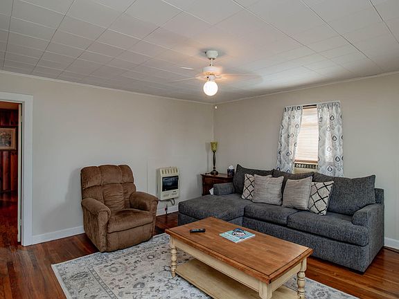 233 Sledd St, Paris, KY 40361 | Zillow