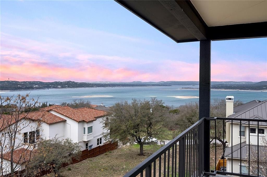12713 Cedar St, Austin, TX 78732 | Zillow