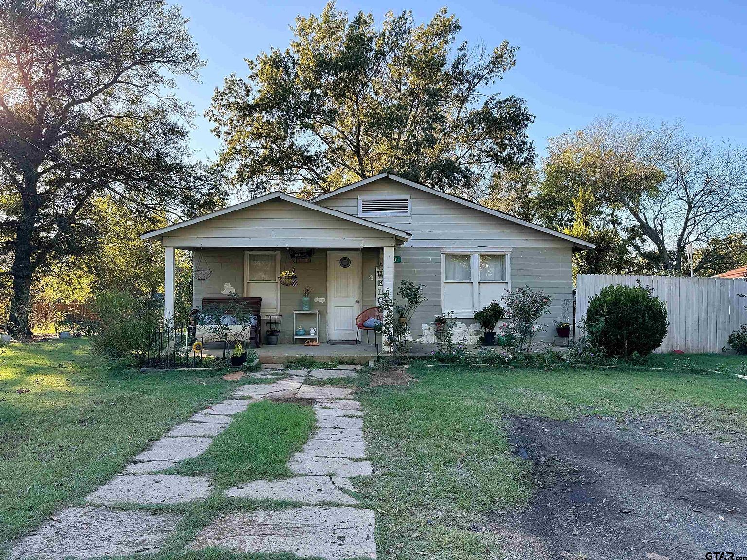 301 Cleveland St, Winfield, TX 75493 | MLS #24015258 | Zillow