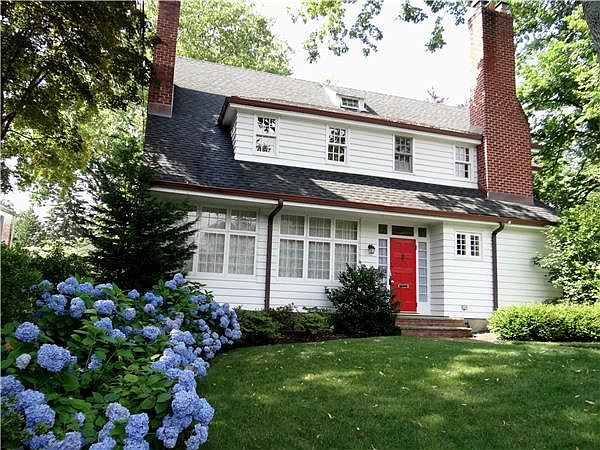 111 Ridge Rd, Flushing, NY 11363 | Zillow