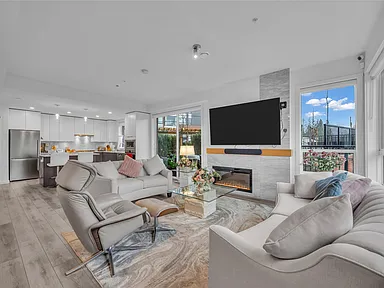 11639 227th St Maple Ridge BC | Zillow