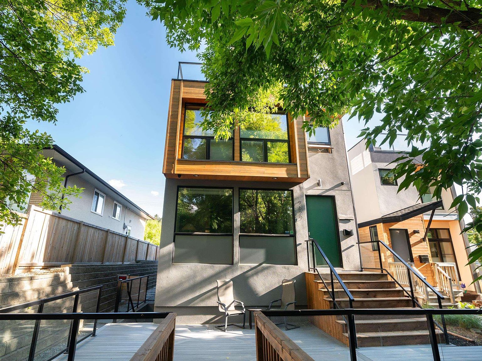 9629 84th Ave NW, Edmonton, AB T6C 1E7 | MLS #E4402051 | Zillow