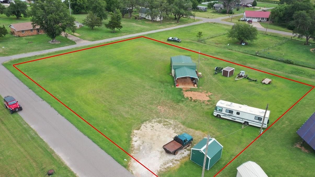 1636-1640 Oklahoma Ave, Nash, OK 73761 | MLS #20241169 | Zillow