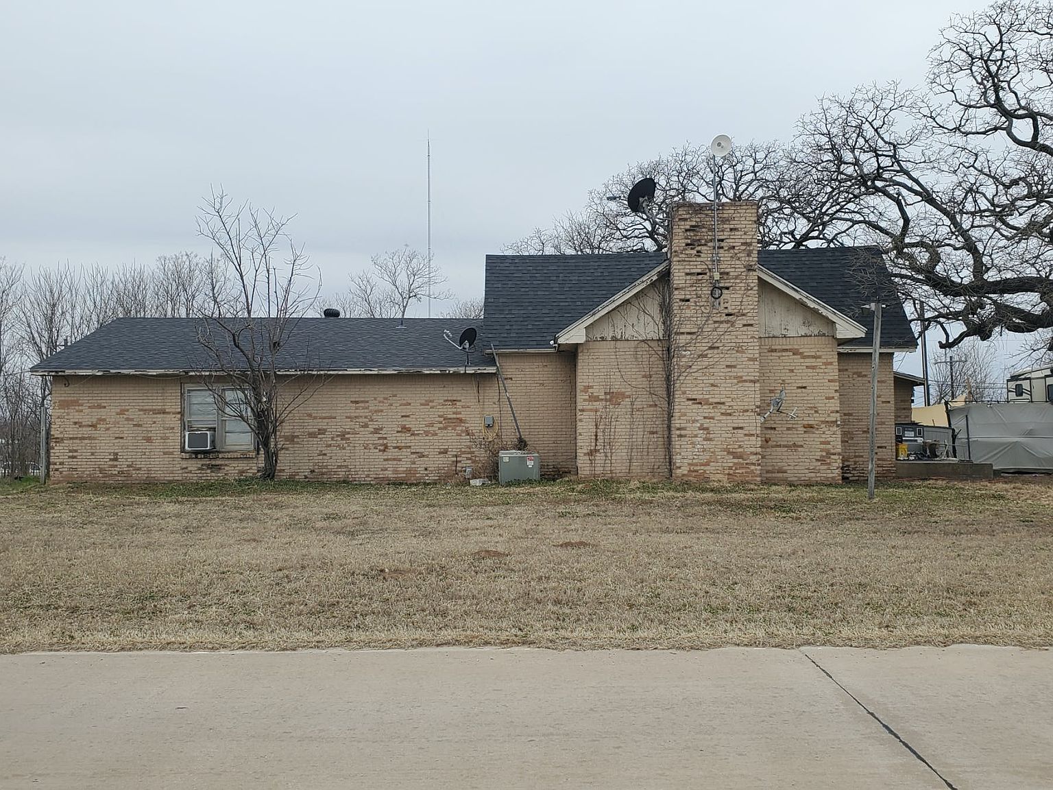 228 County Road 4191, Decatur, TX 76234 | Zillow