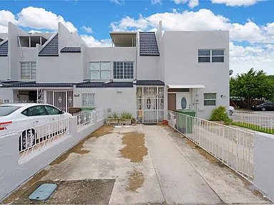 Mango Hill Condo - 1085 W 43rd Pl Hialeah FL | Zillow