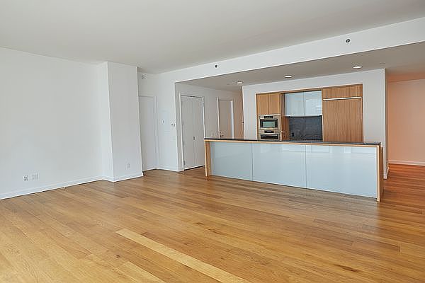 305 Broadway New York NY | Zillow