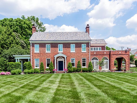 2733 Kingston Pike, Knoxville, TN 37919 | Zillow