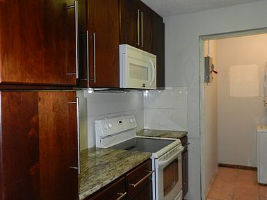 107 Calle Valencia, San Juan, PR 00907 | Zillow