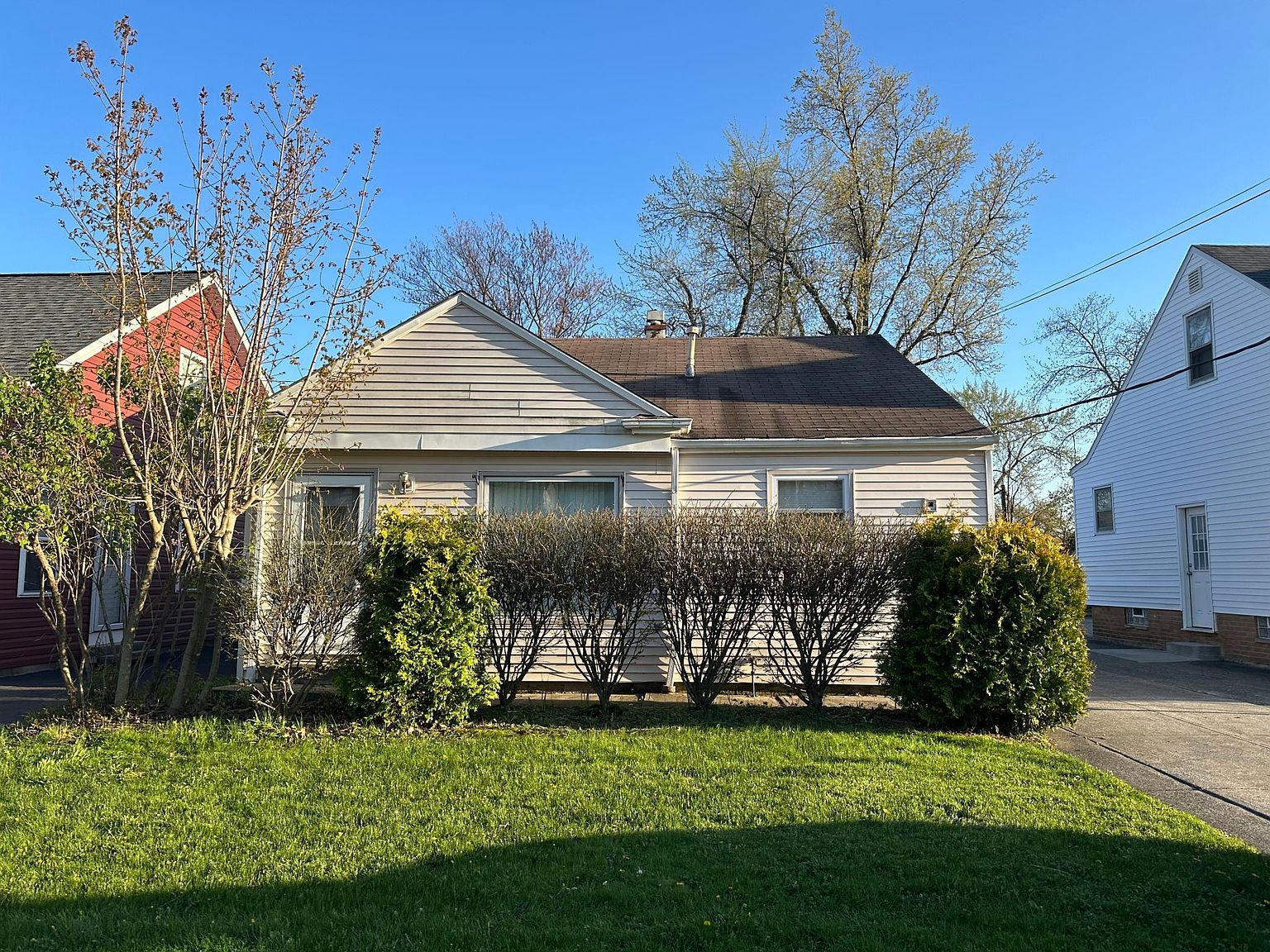 5974 Edgewood Rd, Mayfield Heights, OH 44124 | Zillow