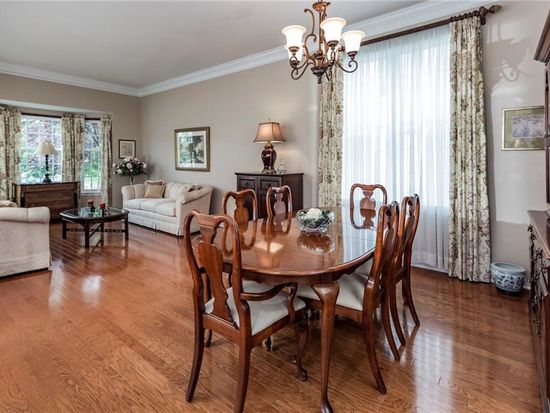 32 Edgemere Dr, Kendall Park, NJ 08824 | Zillow