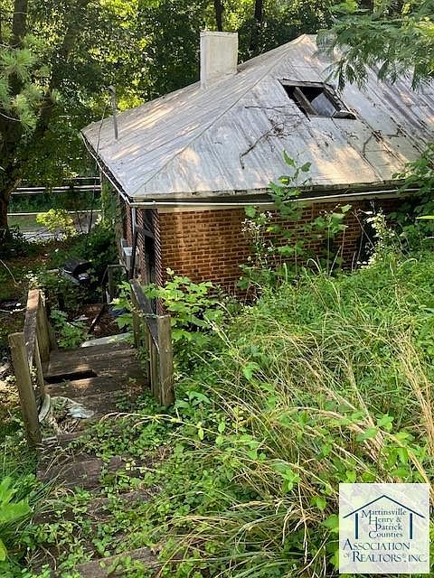 111 Loblolly Ln, Stuart, VA 24171 | Zillow