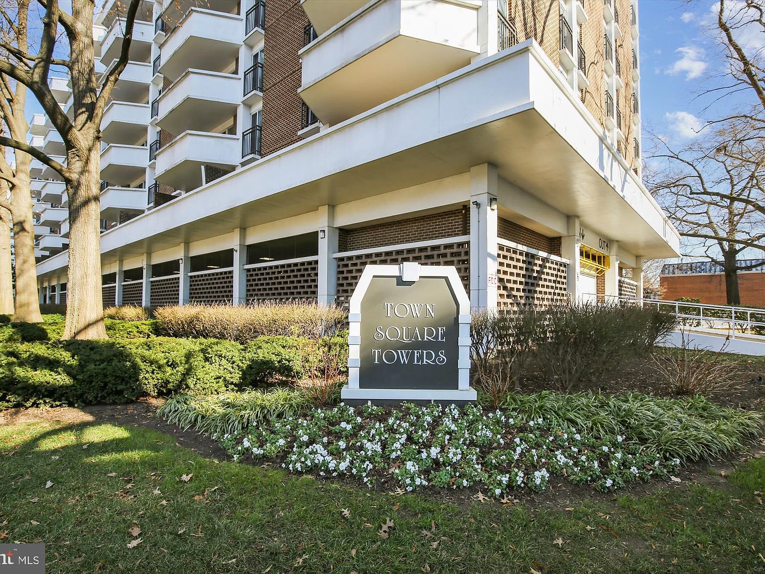 700 7th St SW APT 211, Washington, DC 20024 | Zillow