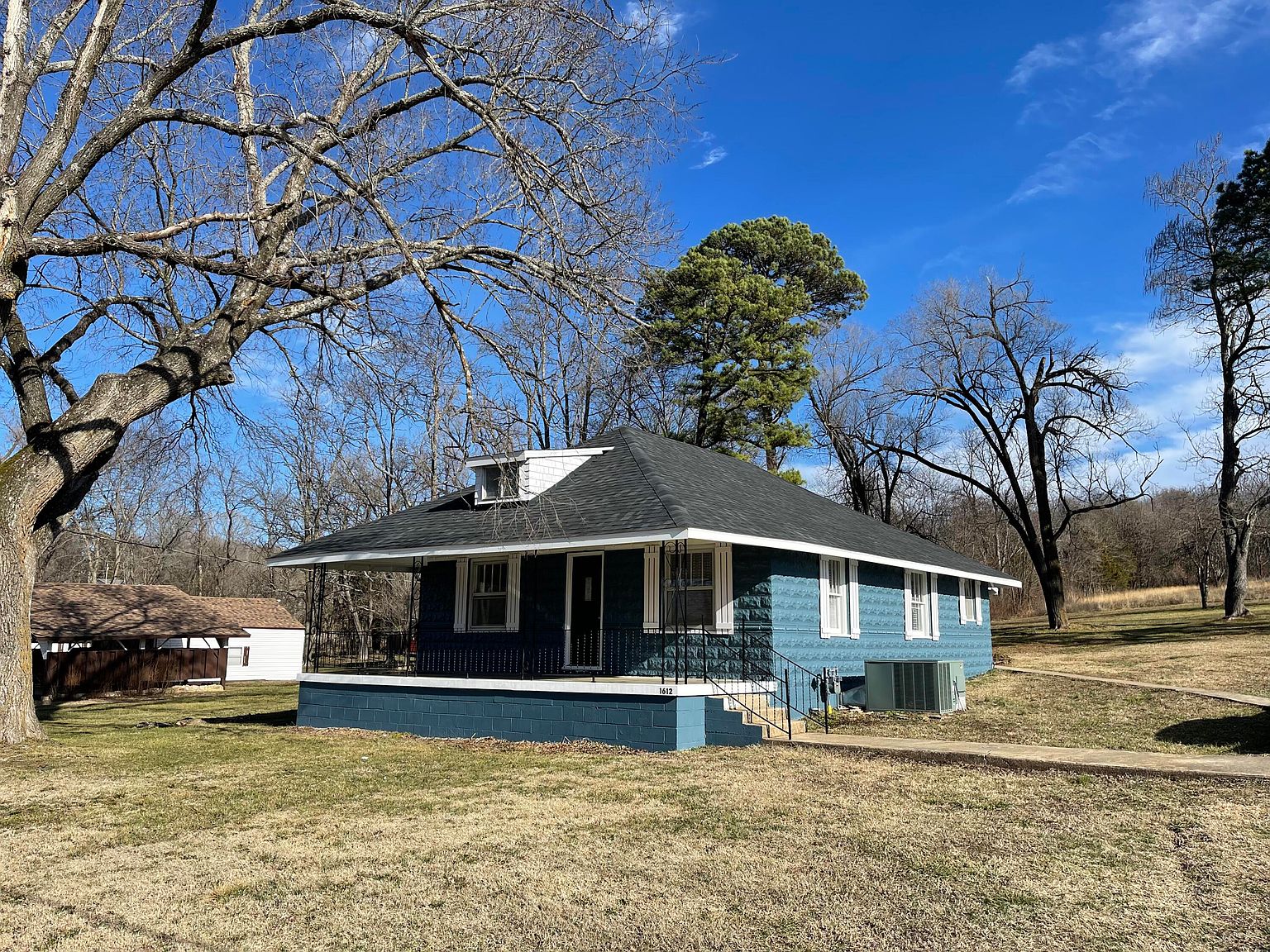 1612 South Jefferson Street, Ava, MO 65608 | Zillow