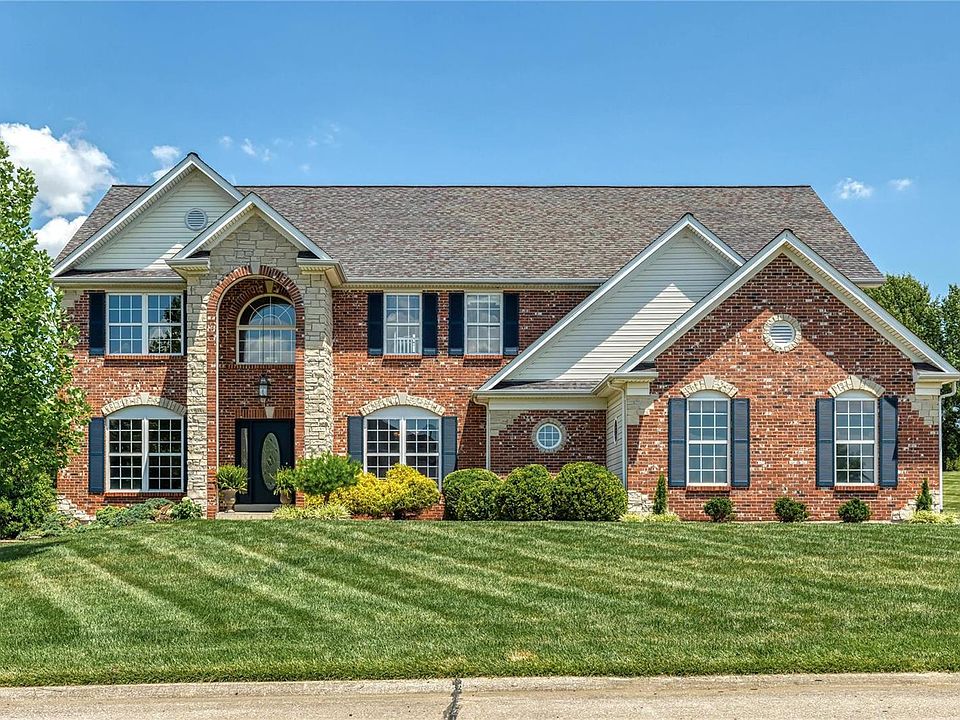371 Galahad Ct, Weldon Spring, MO 63304 | MLS #23039648 | Zillow