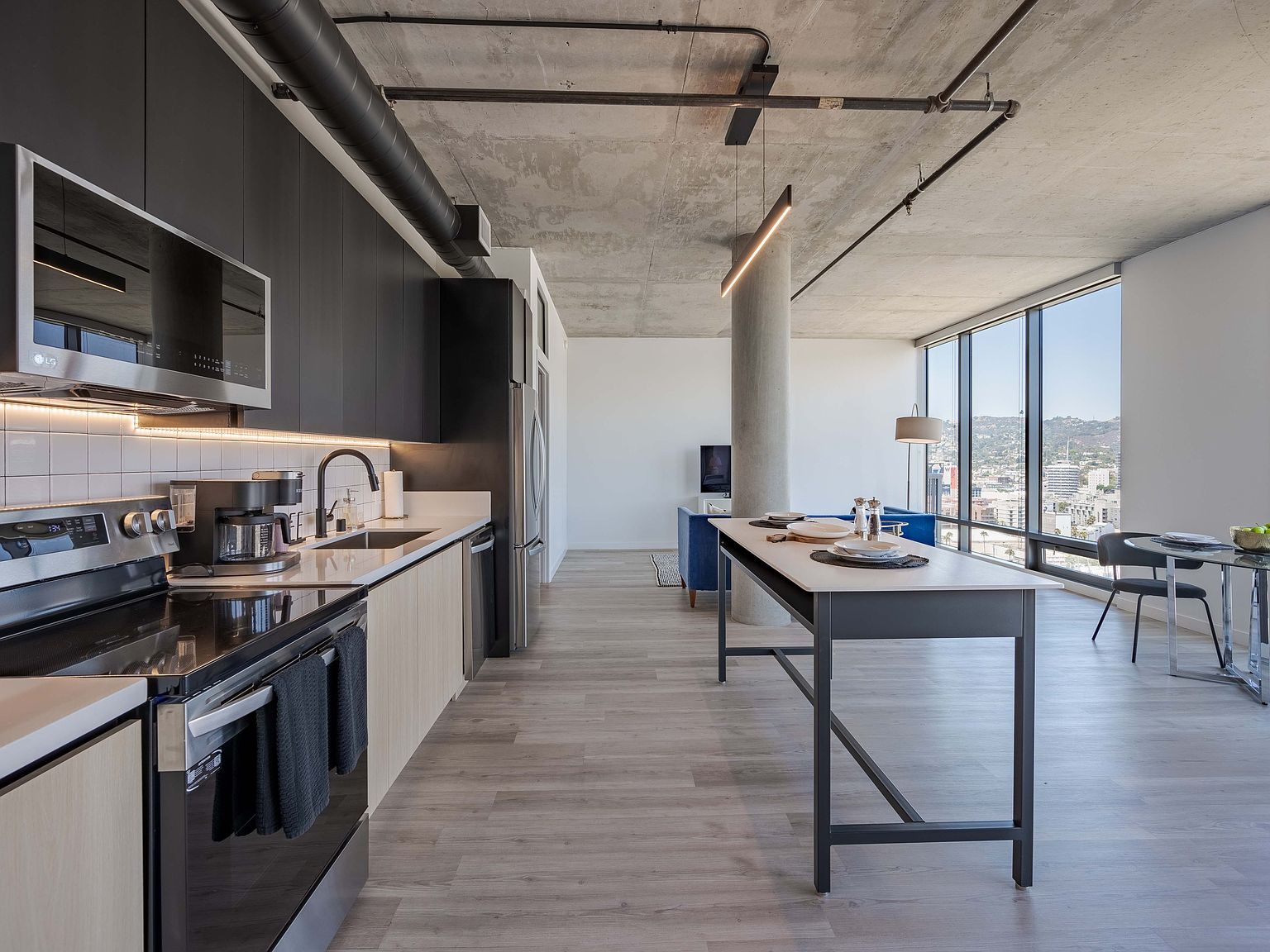 1522 N Gordon St APT 2203, Los Angeles, CA 90028 | Zillow