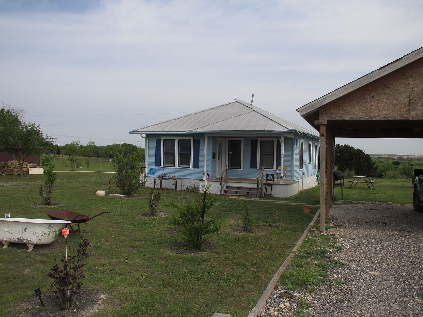 3075 Fm 2001 UNIT C, Buda, TX 78610 | Zillow