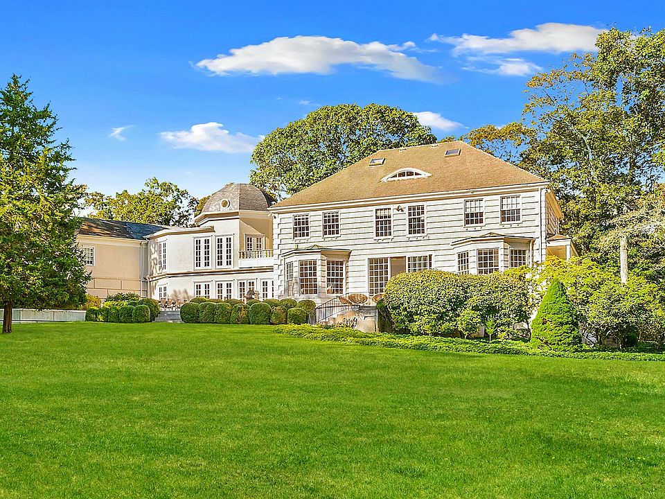 30 Wainscott Stone Rd, Wainscott, NY 11937 | Zillow