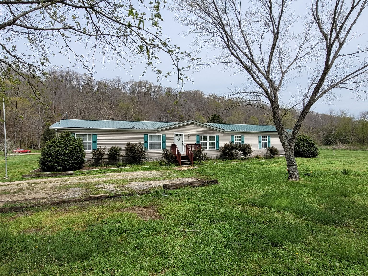 7287 Pinewood Rd, Nunnelly, TN 37137 | Zillow